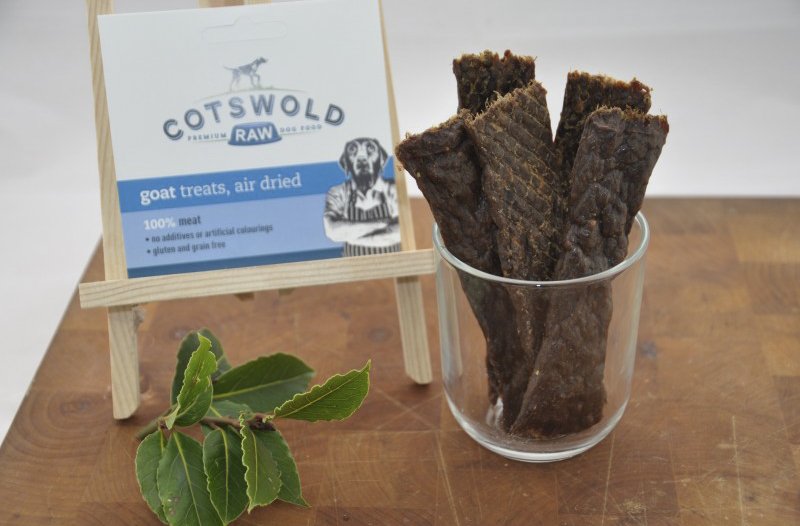 Cotswolds Raw Pure Goat Sticks - 75g - BATA Ltd