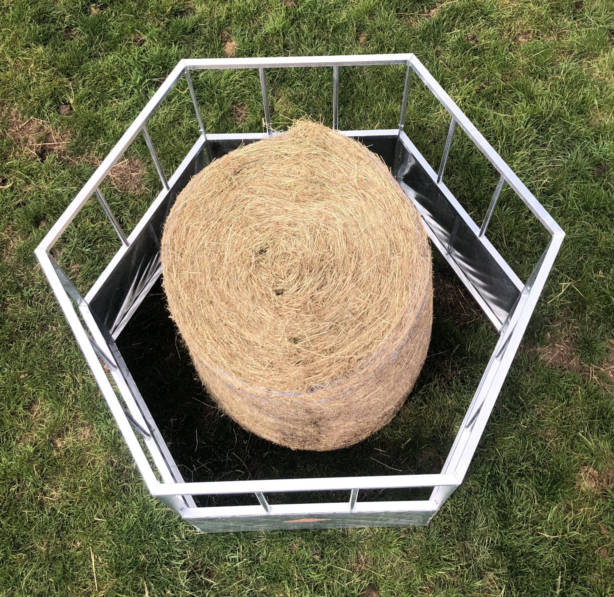 Hexagonal Feed Ring Cattle H/d Ritchie - BATA Ltd