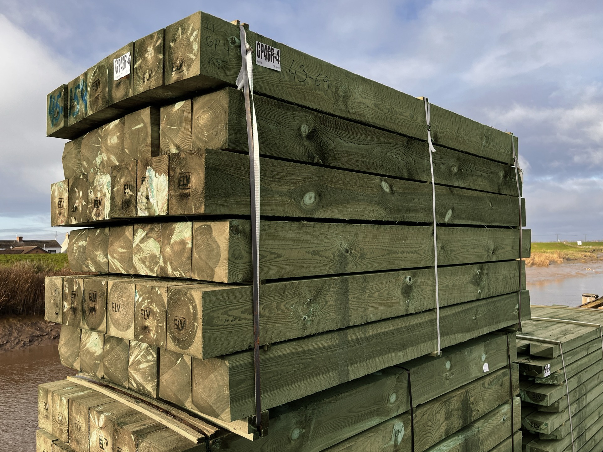 Treated Timber - 2.4m X 175mm X 175mm - Uc4 - 4 Way Tops - BATA Ltd