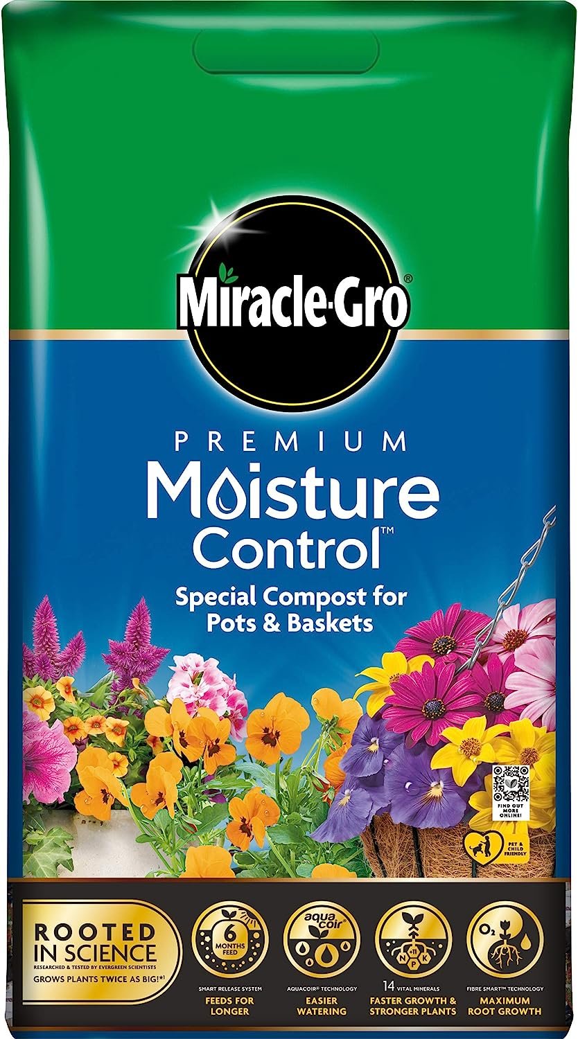 Miracle-Gro Moist Control - 10L - BATA Ltd